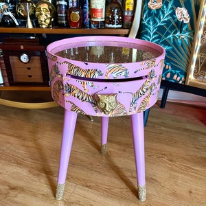 Bedside Table With Glitter Top. Light Pink Tiger Round Table. Fun ...