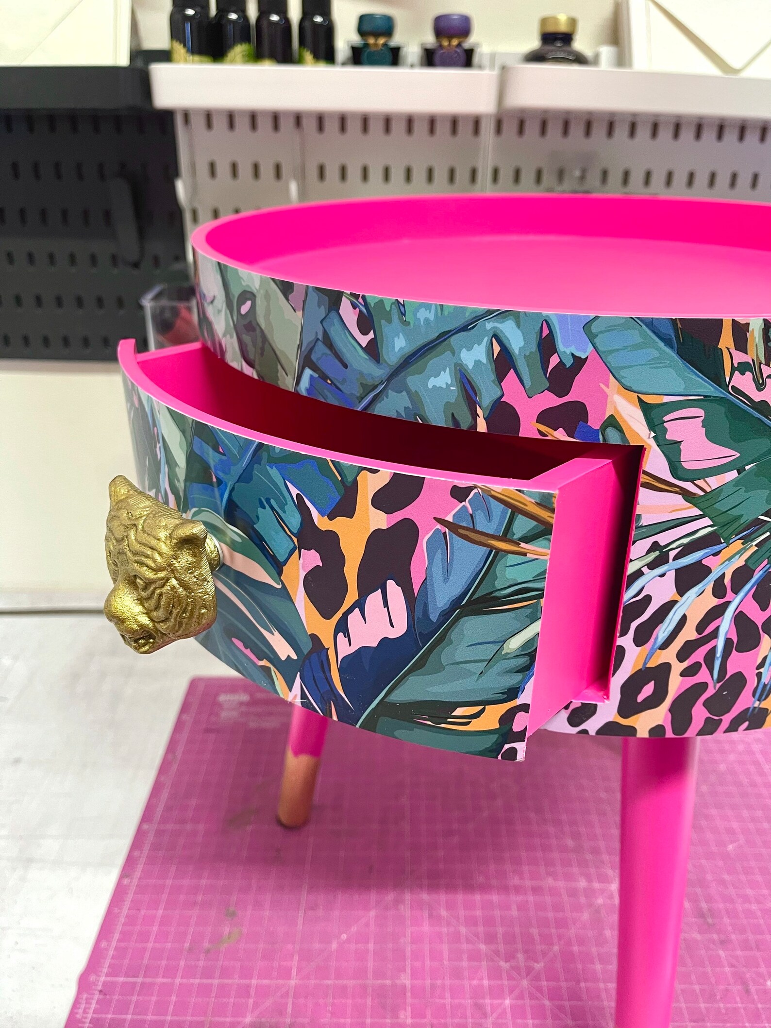 Hot Pink Wooden Coffee Table , Tropical and Orange Leopard Print ...