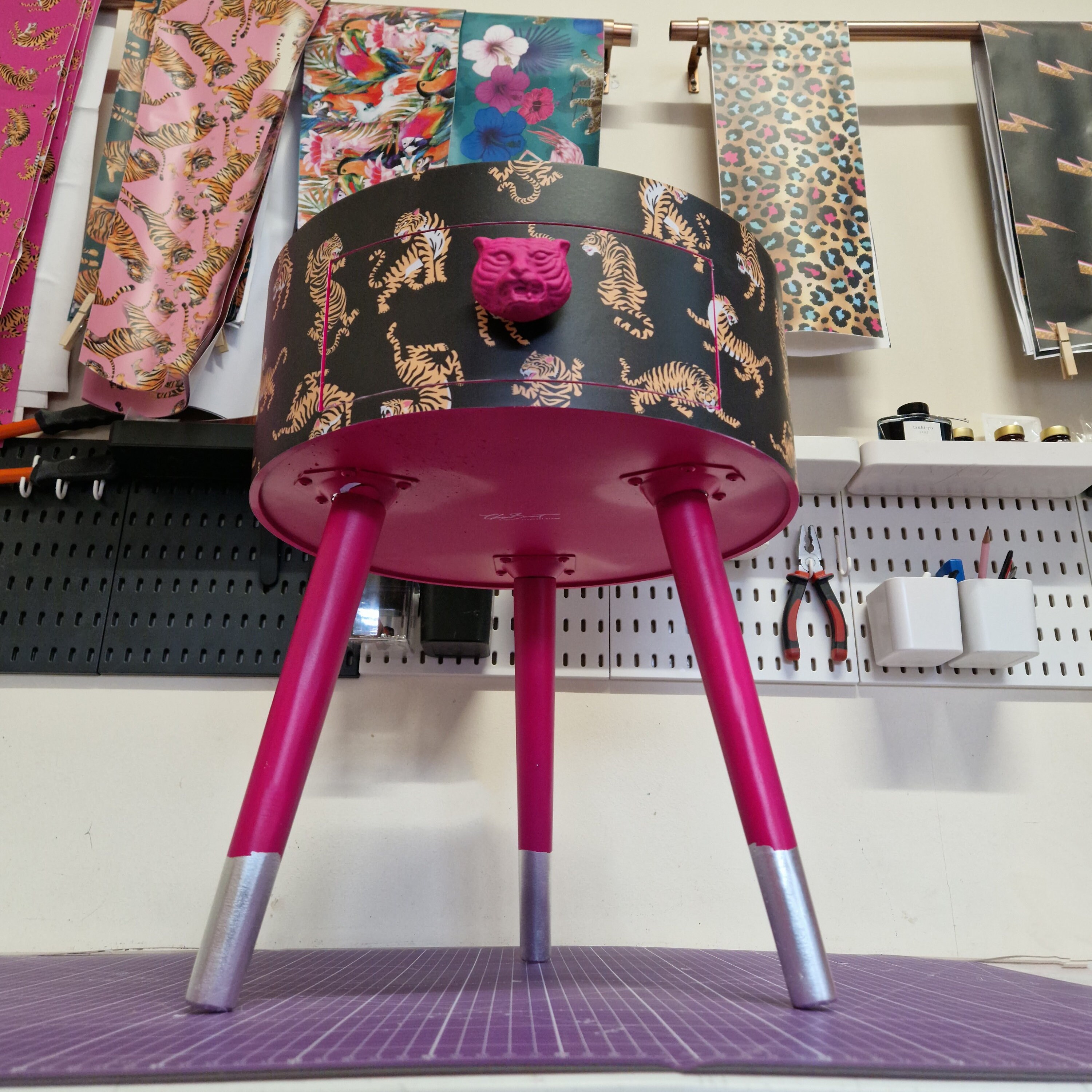 Round Bedside Table Black and Hot Pink Nightstand With Tiger - Etsy