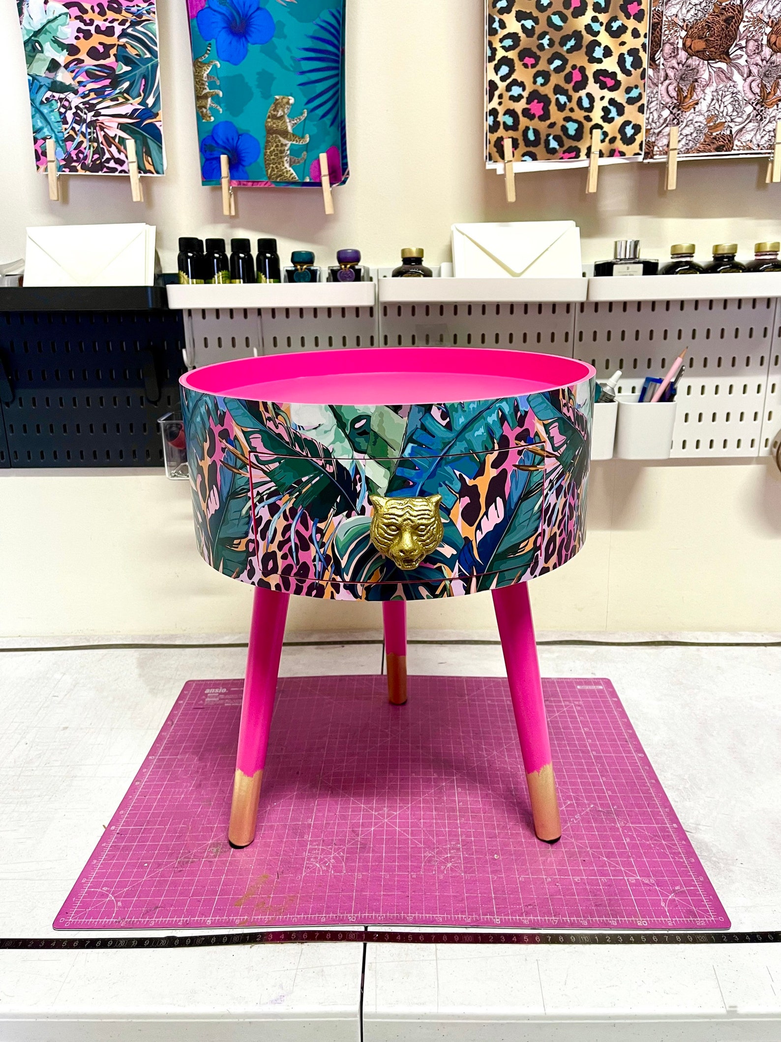 Hot Pink Wooden Coffee Table , Tropical and Orange Leopard Print ...
