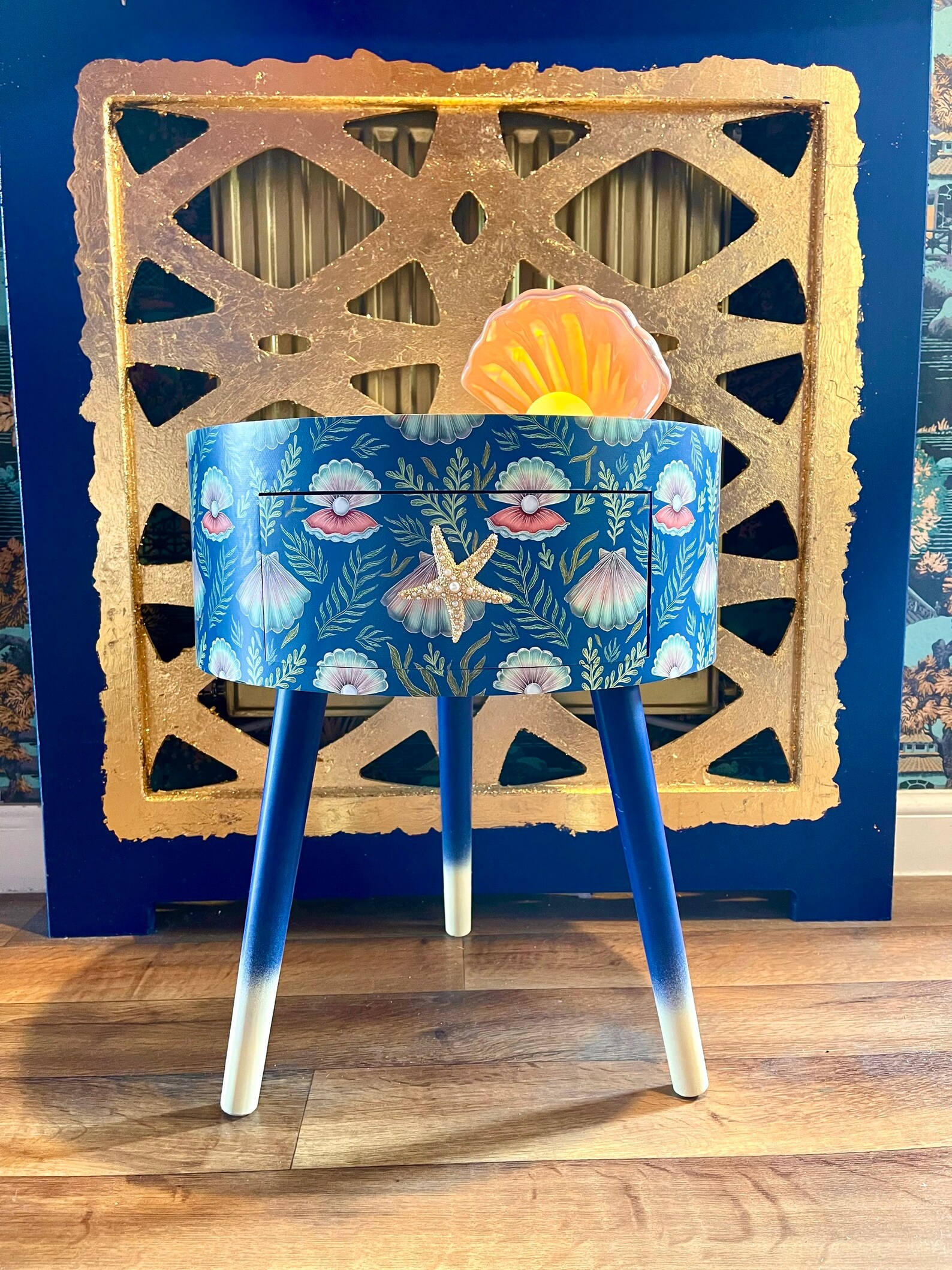 Mermaid Shell Round Side Table Pearl and Blue Ideal for Bedside ...