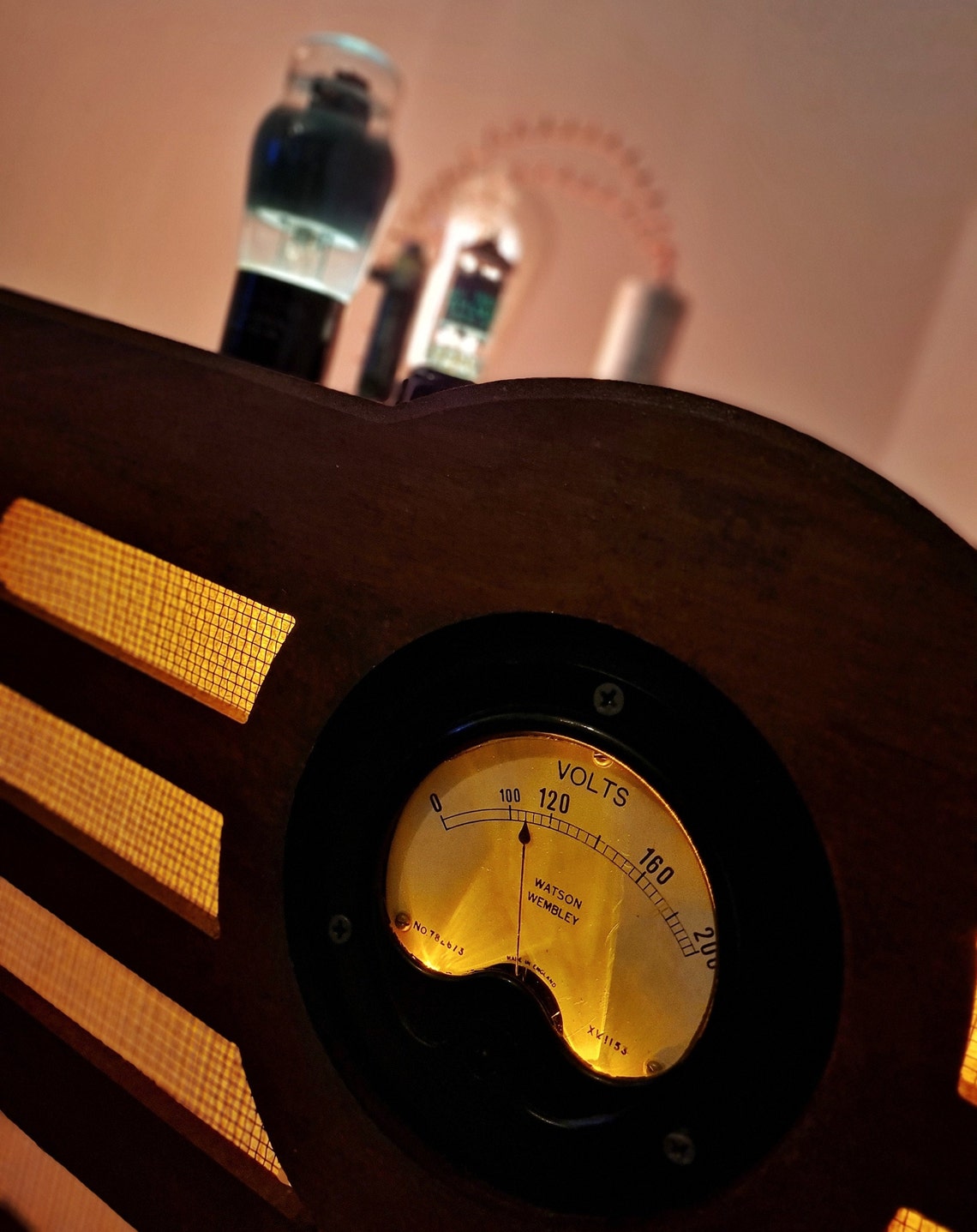 Vintage Wooden Vacuum Tube Radio Floor Lamp, Retro Radio Bedside Lamp ...