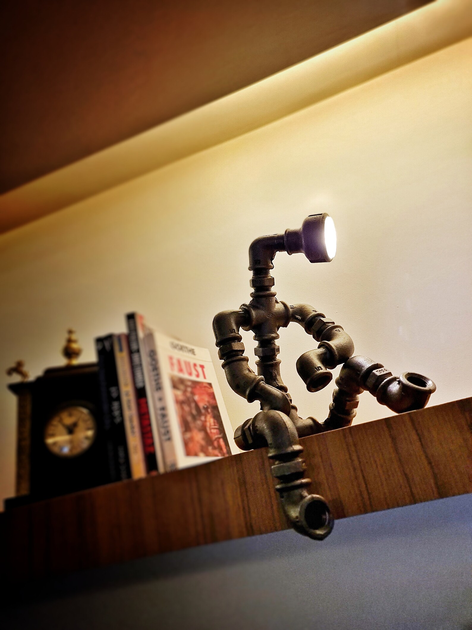 Industrial Steampunk Design Sitting Pipeman Table Lamp for Home ...