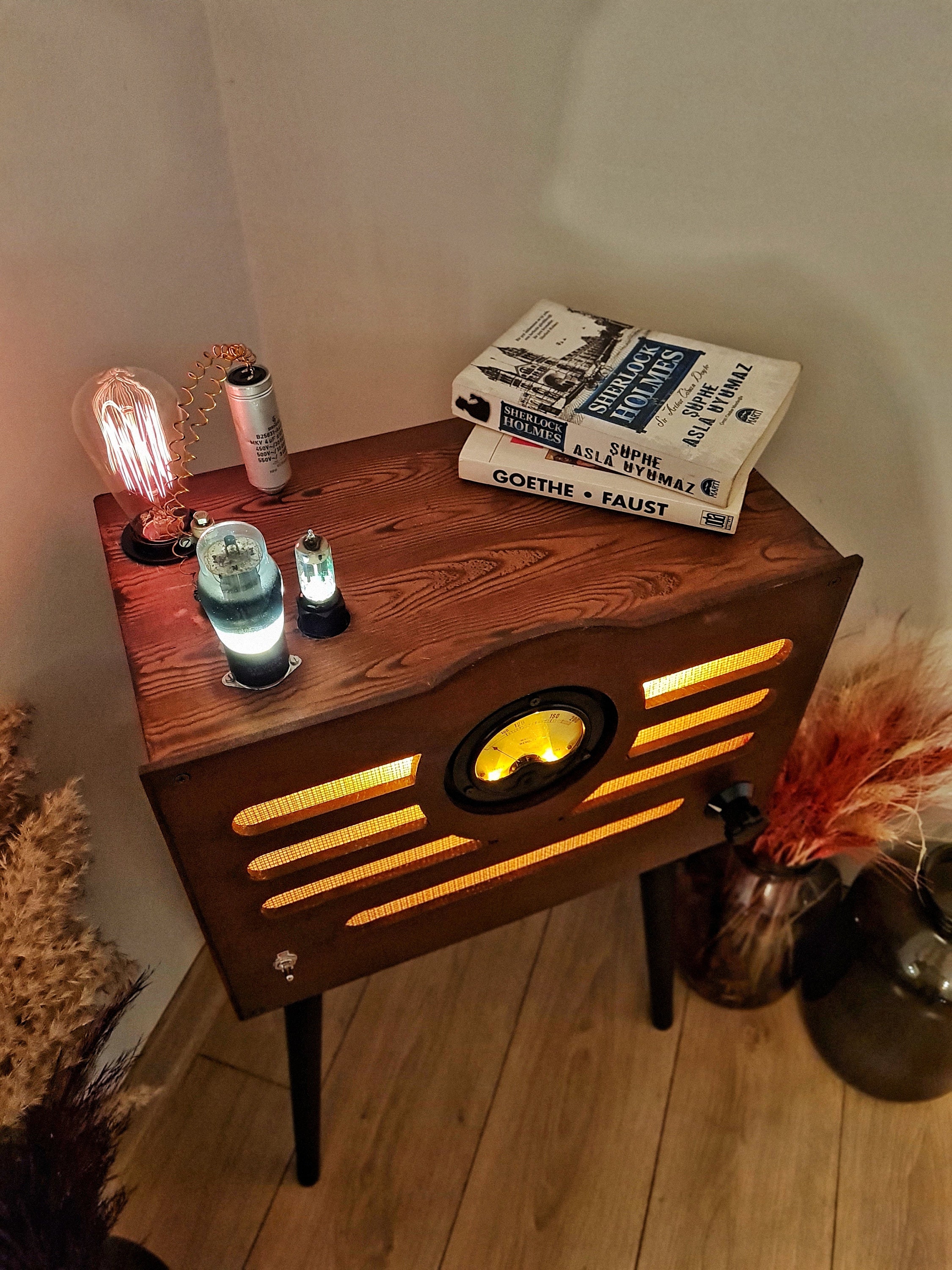 Vintage Wooden Vacuum Tube Radio Floor Lamp, Retro Radio Bedside Lamp ...