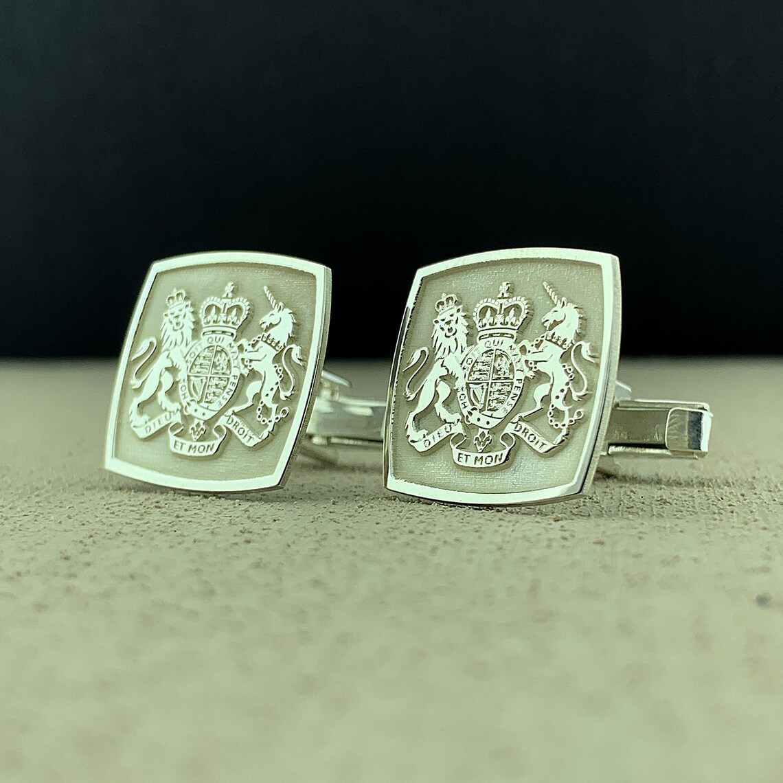 Coat of Arms Cufflinks Family Crest Cufflinks Custom Signet | Etsy UK