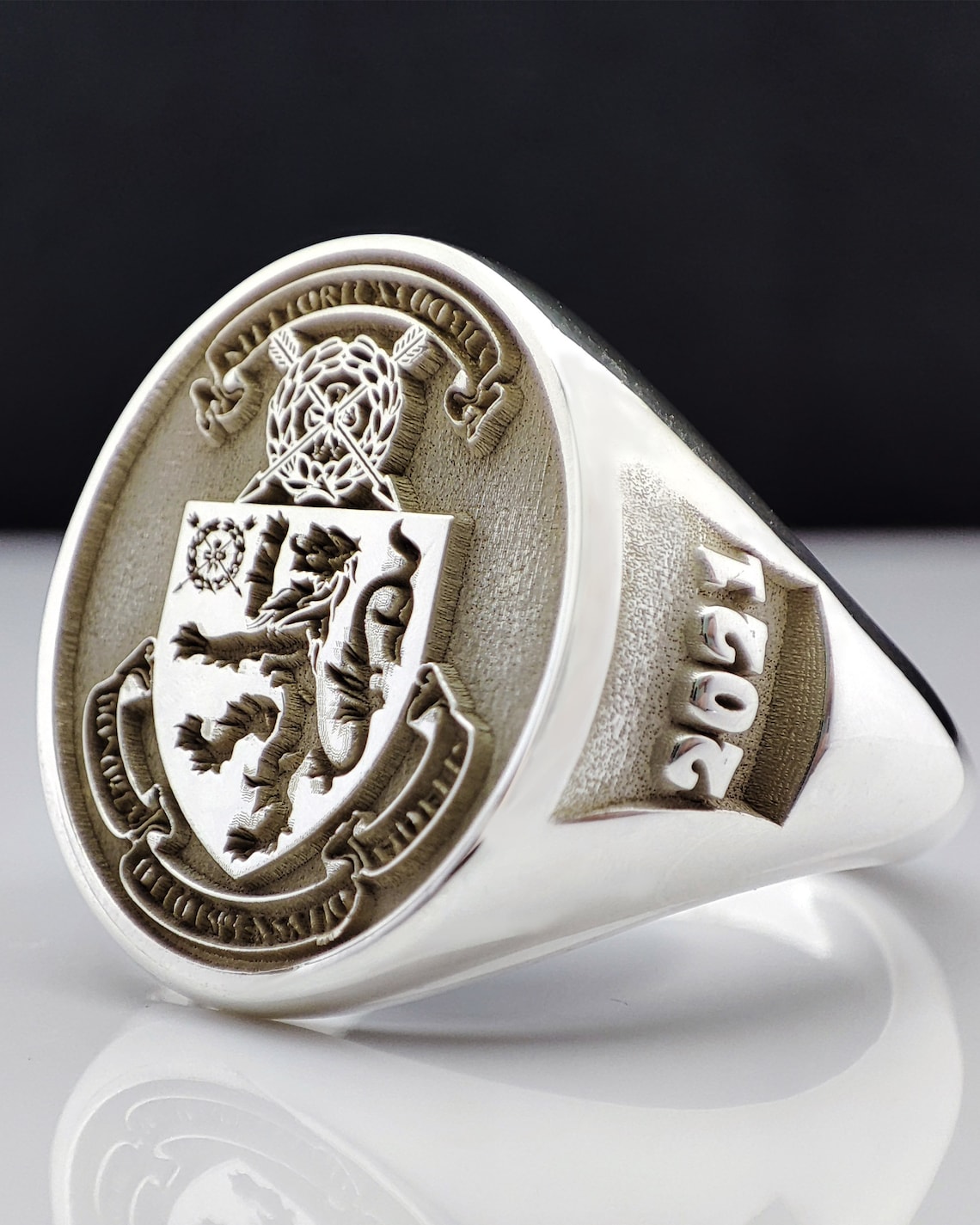 Coat of Arms Logo Ring College Ring Class Ring Personalized - Etsy