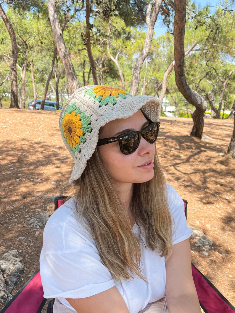 Sunflower Crochet Bucket Hat / Knitted Sun Hat / Granny Square - Etsy
