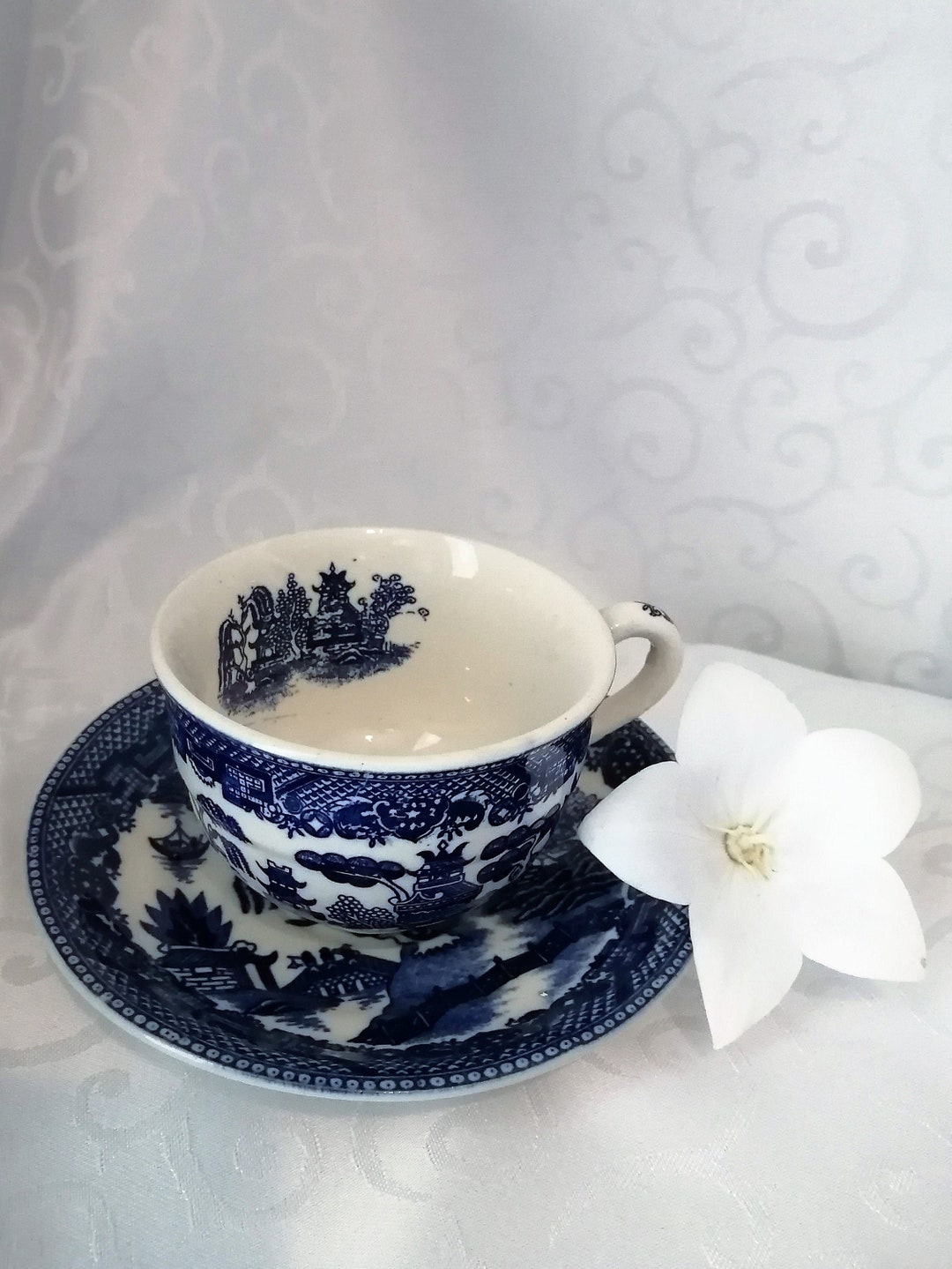 Vintage BLUE WILLOW Tea Cup and Saucer, Made in Japan - Etsy
