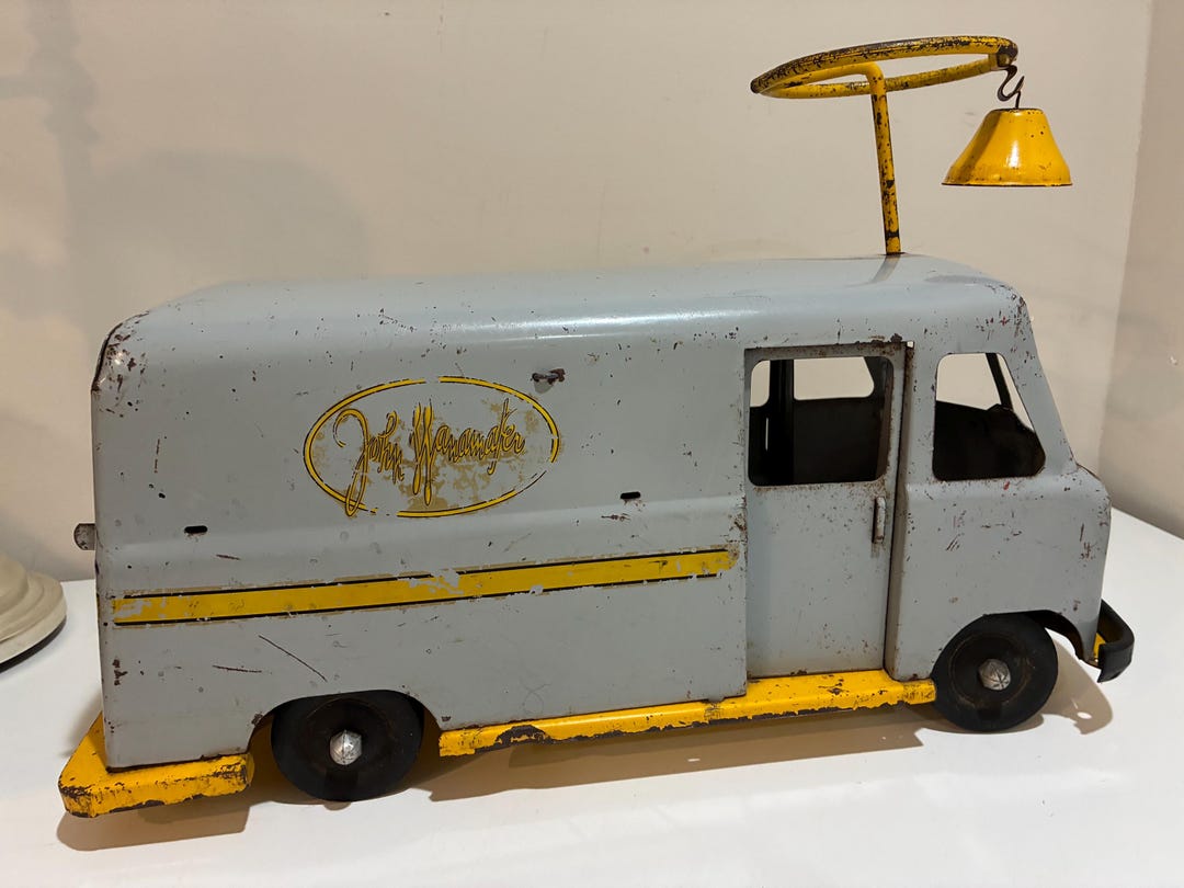 Vintage 1950s John Wanamaker Ride on Van Truck Toy Roberts Made in USA ...