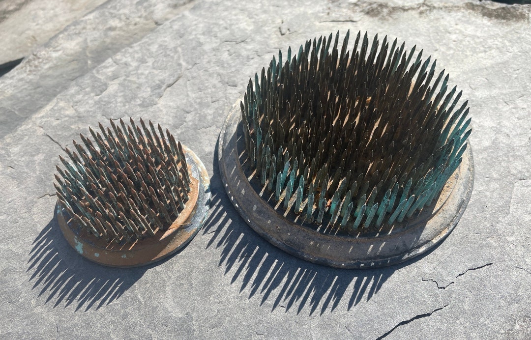 Vintage Ikebana Kenzan Needle Flower Pin Brass Metal Frog Holder Heavy ...