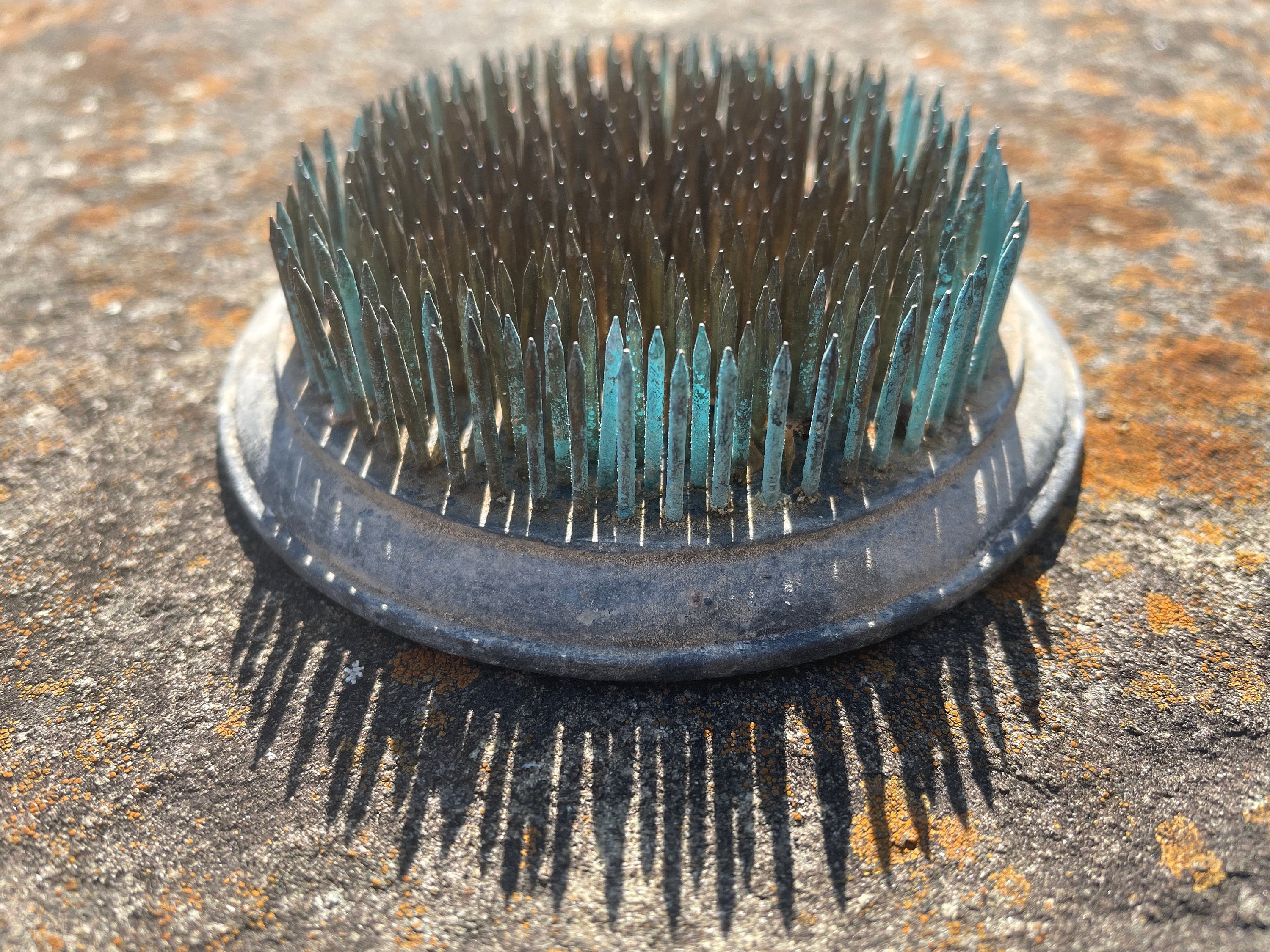 Vintage Ikebana Kenzan Needle Flower Pin Brass Metal Frog Holder Heavy ...