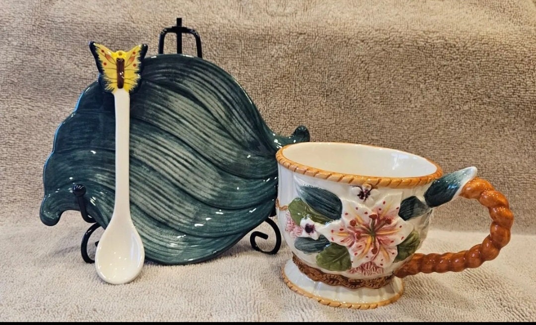 Corner Ruby CR Botanical Teacup With Blue-greens Creams - Etsy