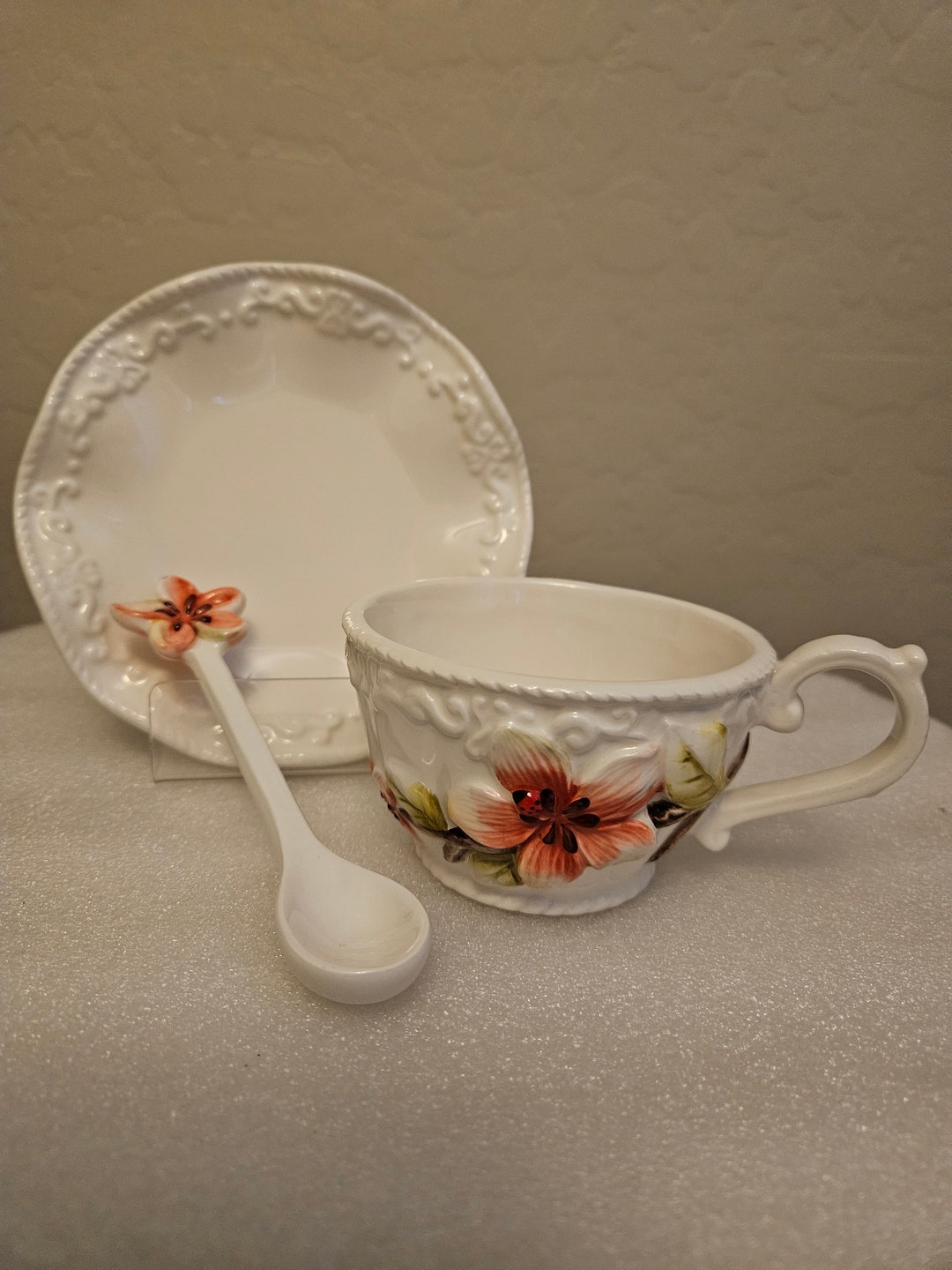 Corner Ruby Garden Collection Teacup. We Think This One is a Star Burst ...