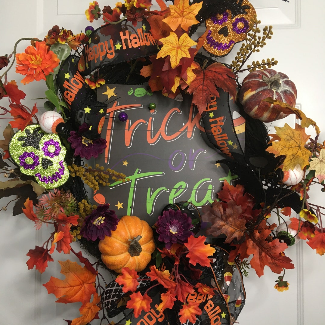 Trick or Treat Halloween Wreath, Whimsical Halloween Wreath, Trick or ...