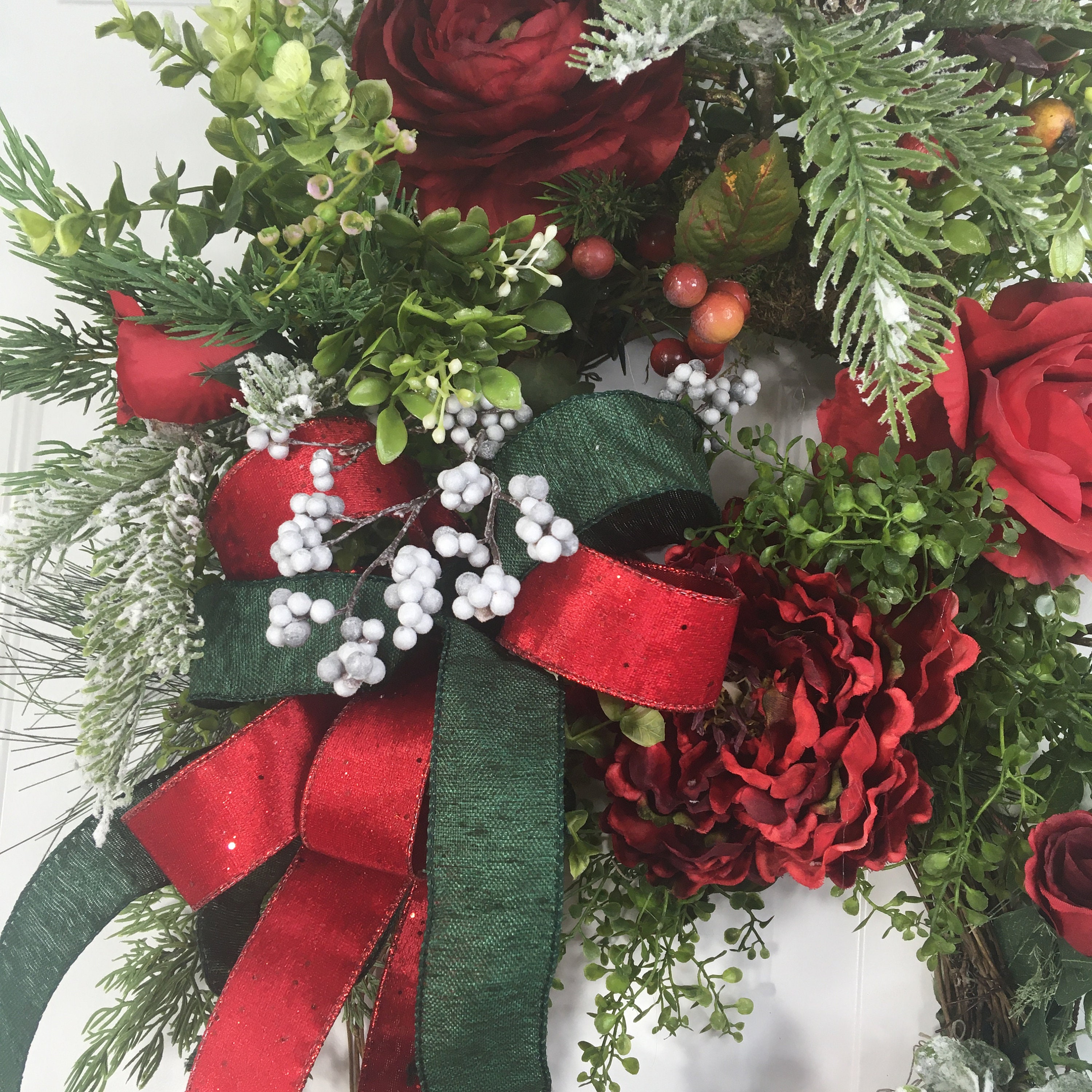 Winter Rose Wreath, Red Rose Wreath, Elegant Rose Wreath, Christmas ...