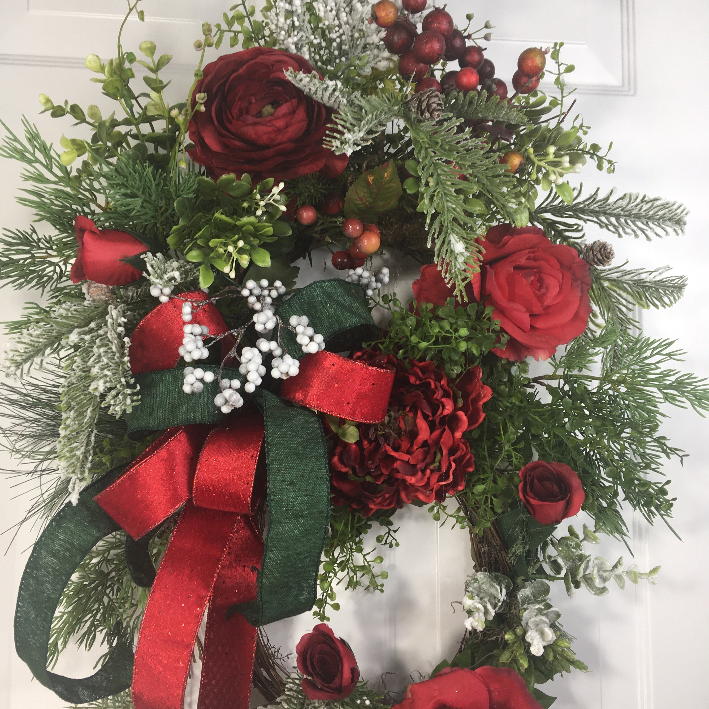 Winter Rose Wreath, Red Rose Wreath, Elegant Rose Wreath, Christmas ...