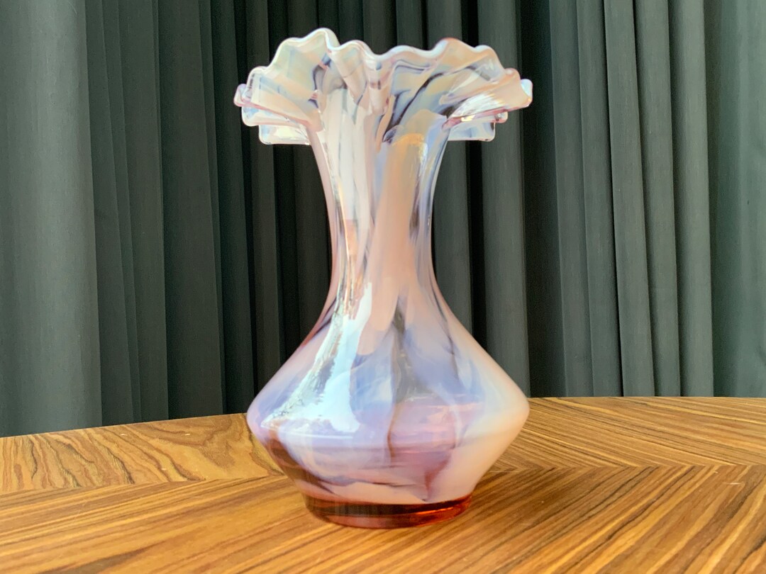 Fluted Ruffled Multi-color Pink Glass Vase Vintage, Color Glass Vase ...