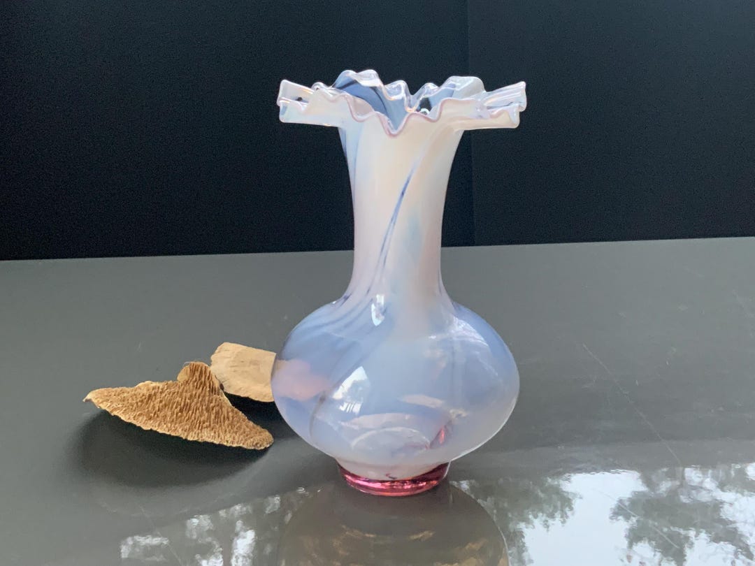 Fluted Ruffled Multi-color Pink Glass Vase Vintage, Color Glass Vase ...