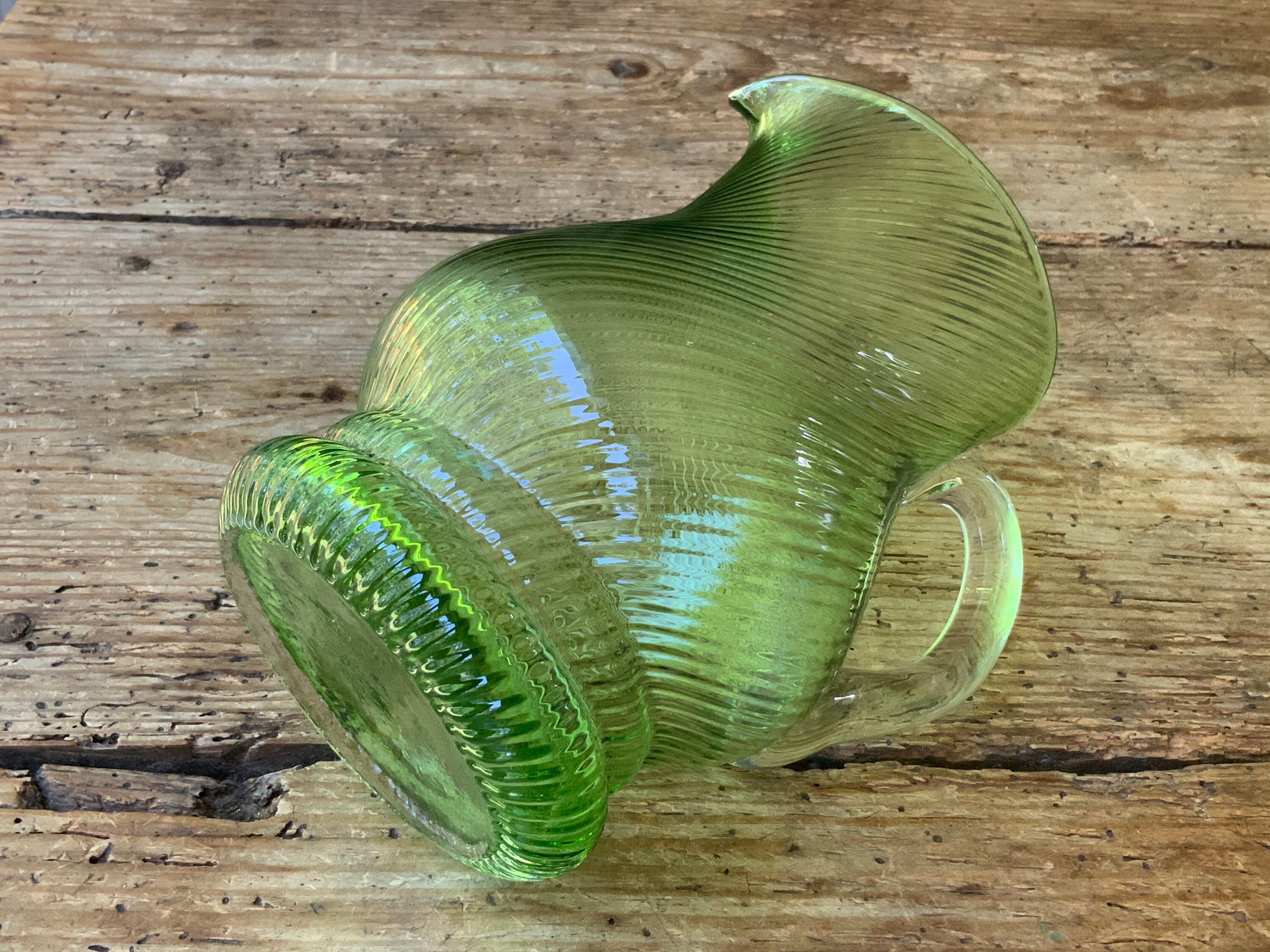 Big Green Glass Swirl Glass Pitcher Carafe 13l Etsy