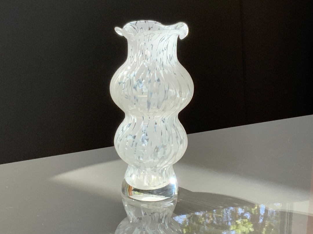 Fluted Ruffled FLOWER Vase, Vintage White Glass Vase, Flower Vase, Home ...