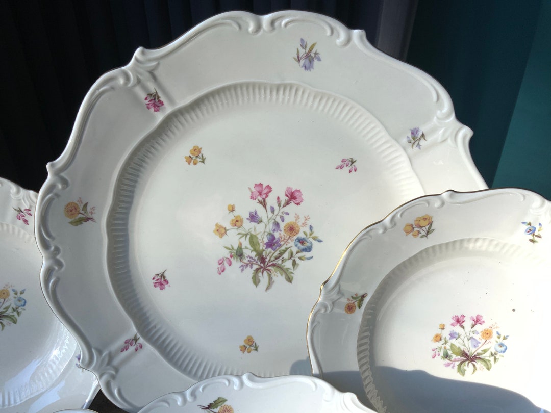 VEB Reichenbach Porcelain Plates: German Floral Dinnerware, 1970s - Etsy