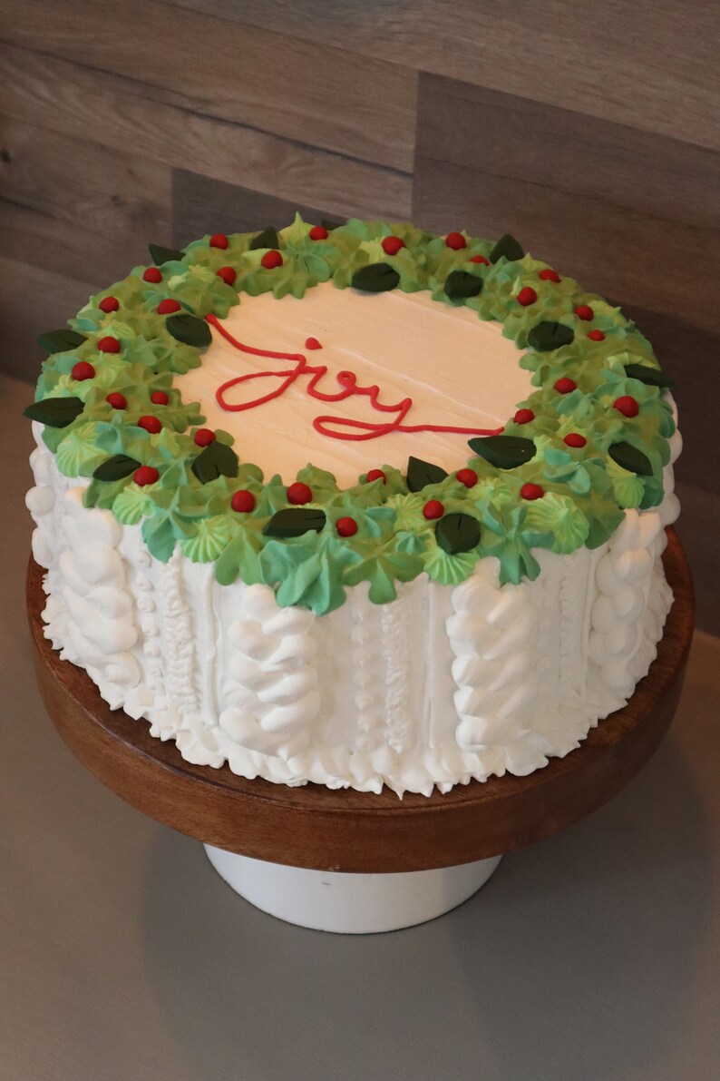 Traditional Fake Bake Wreath Cake - Etsy