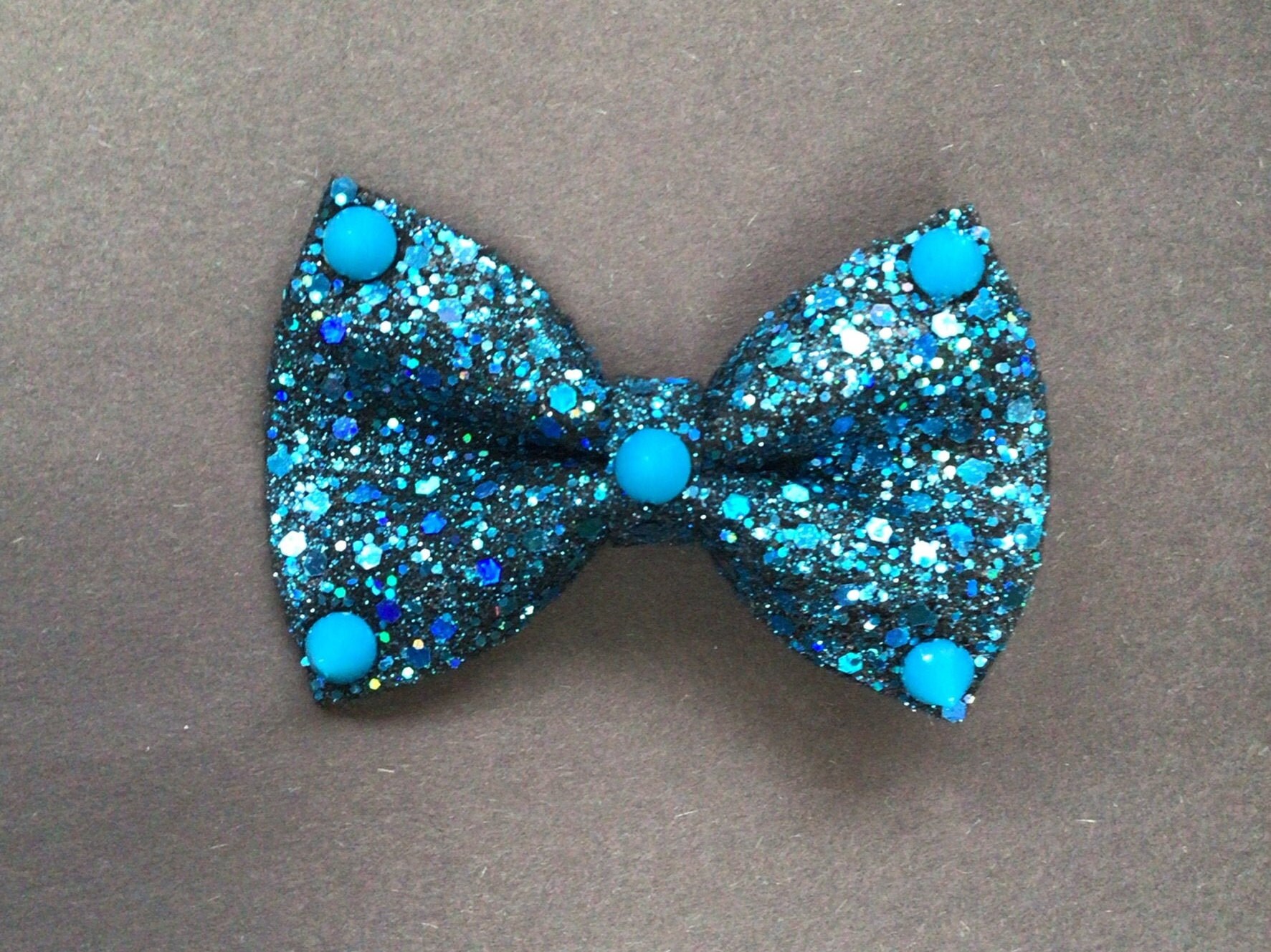 Bright Blue Glitter Bow Hair Clip w/ Neon Blue Spikes - Etsy.de