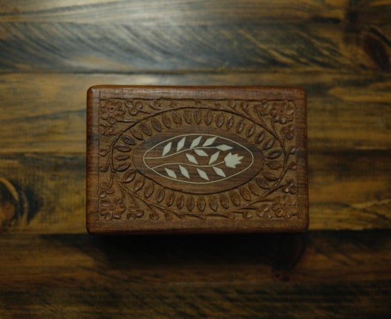 Rare Vintage Carved Wooden Box / 1960s Indian Hand Ca… - Gem