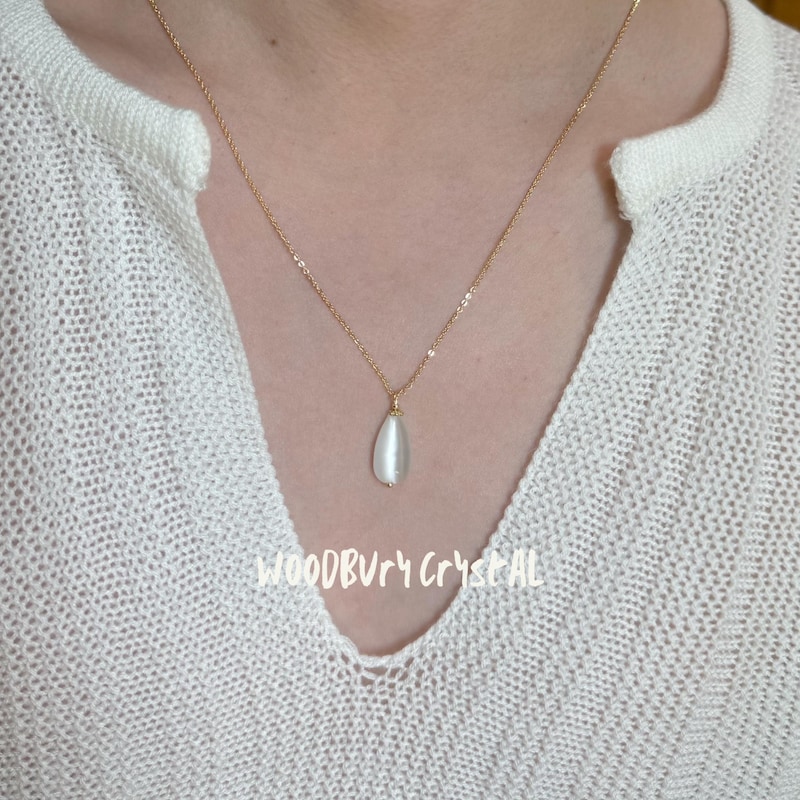 Cat Eye Teardrop Necklace - Etsy