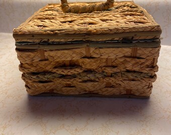 Antique Sewing Basket Vintage Sewing Basket With Fabric - Etsy