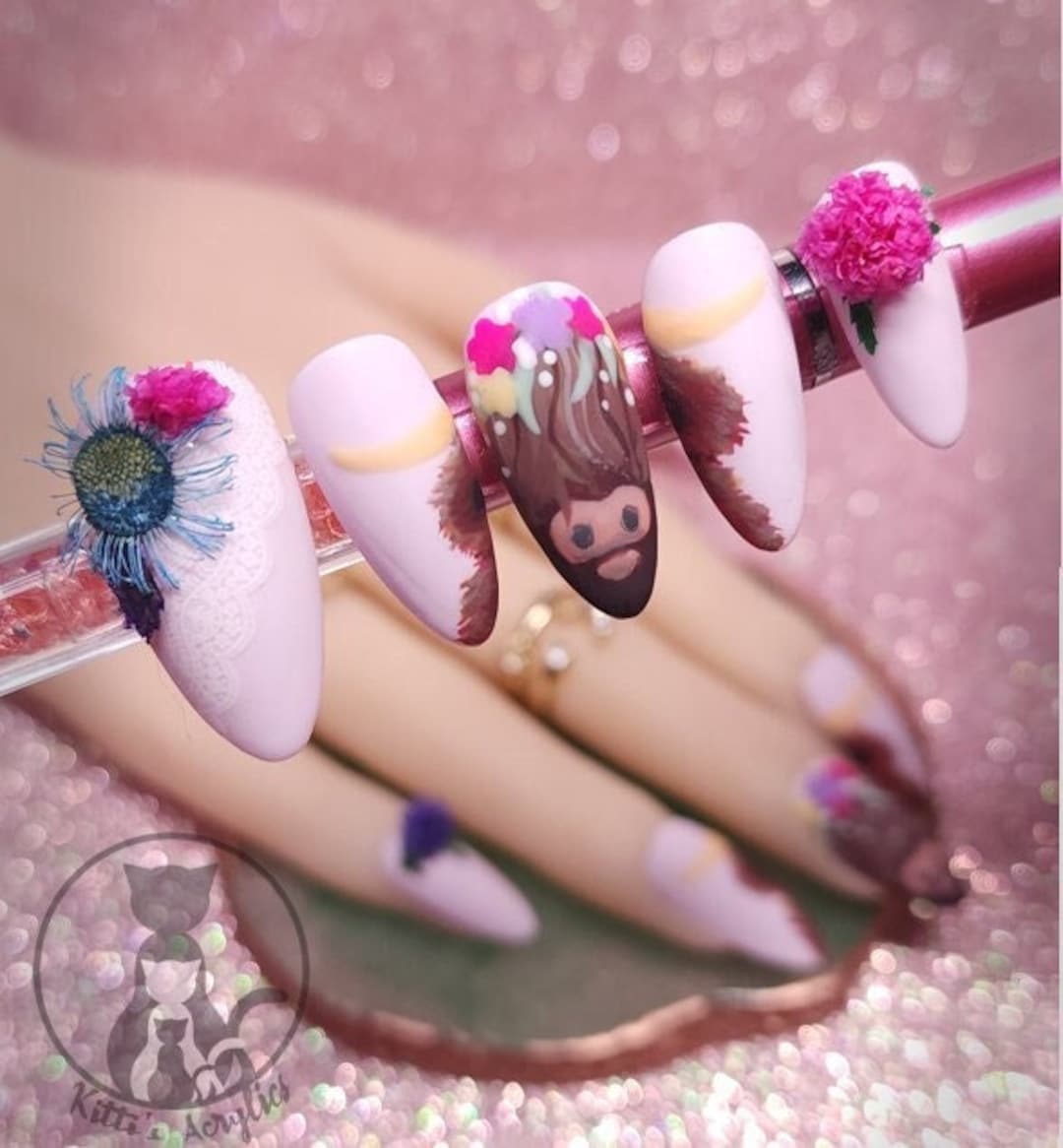 Farmhouse Highland Cow Portrait With Real Dried Flowers Custom Press on ...