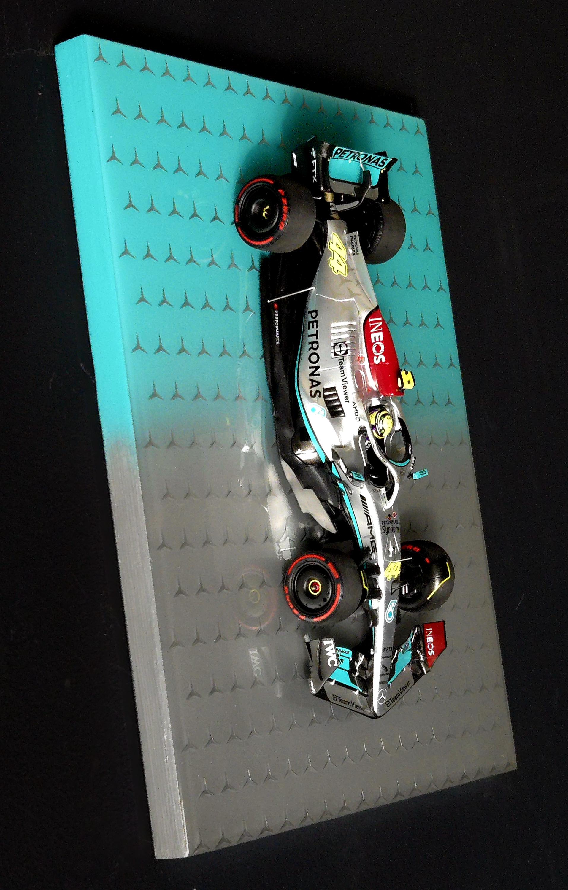 1/18 Mercedes AMG Petronas W13 F1 Lewis Hamilton Minichamps Diecast ...