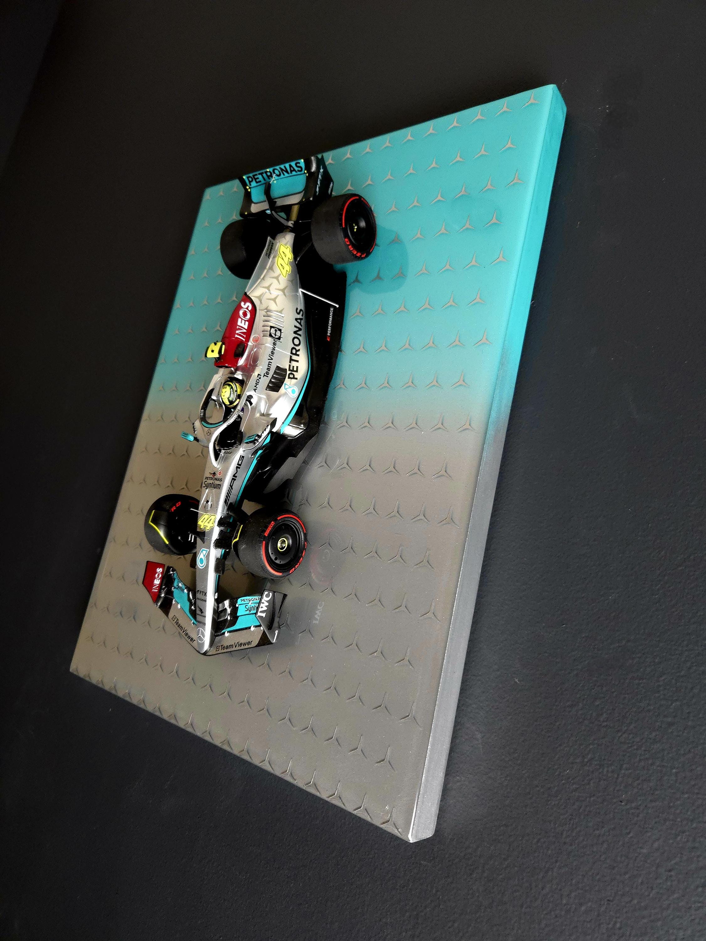 1/18 Mercedes AMG Petronas W13 F1 Lewis Hamilton Minichamps Diecast ...