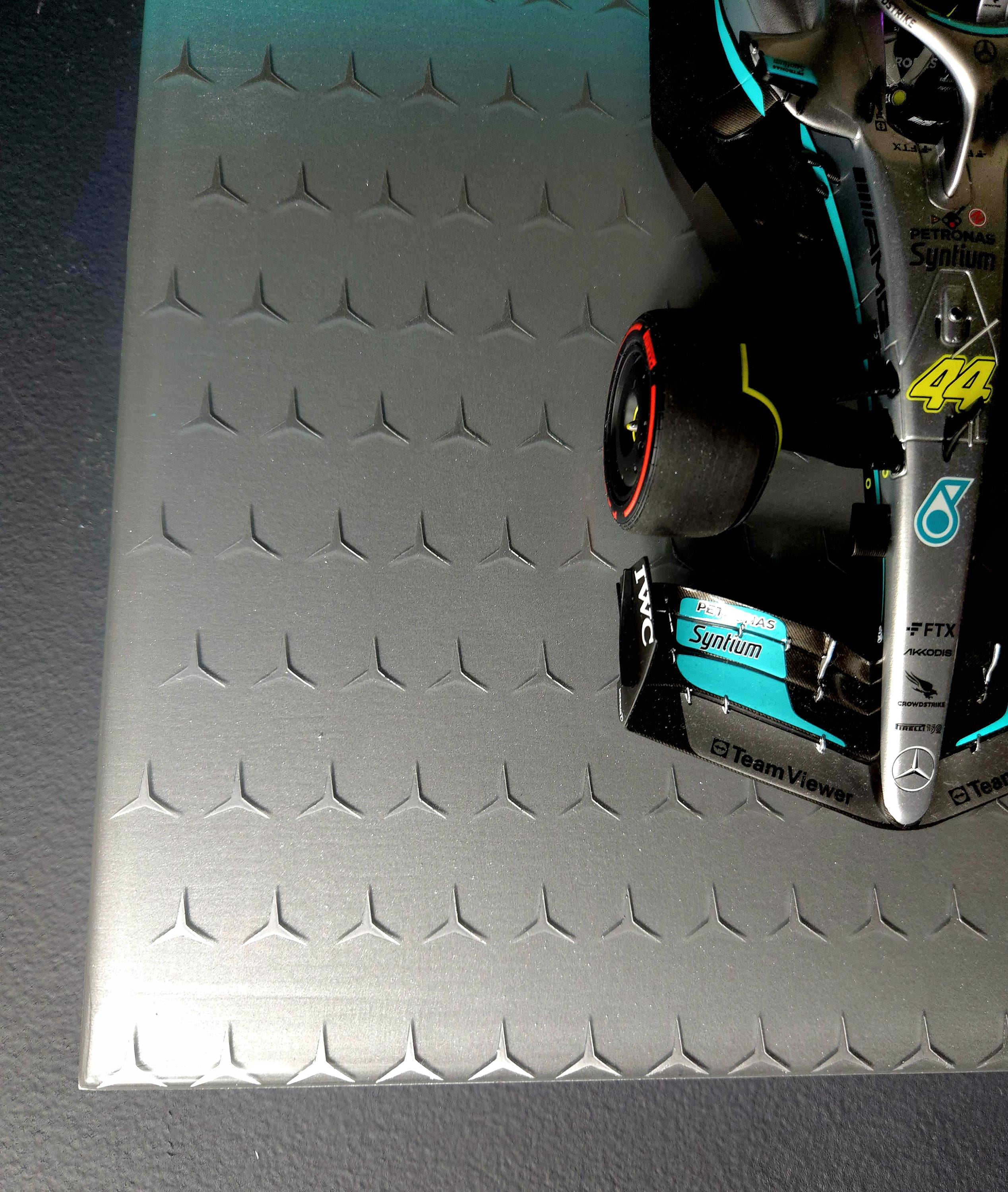 1/18 Mercedes AMG Petronas W13 F1 Lewis Hamilton Minichamps Diecast ...