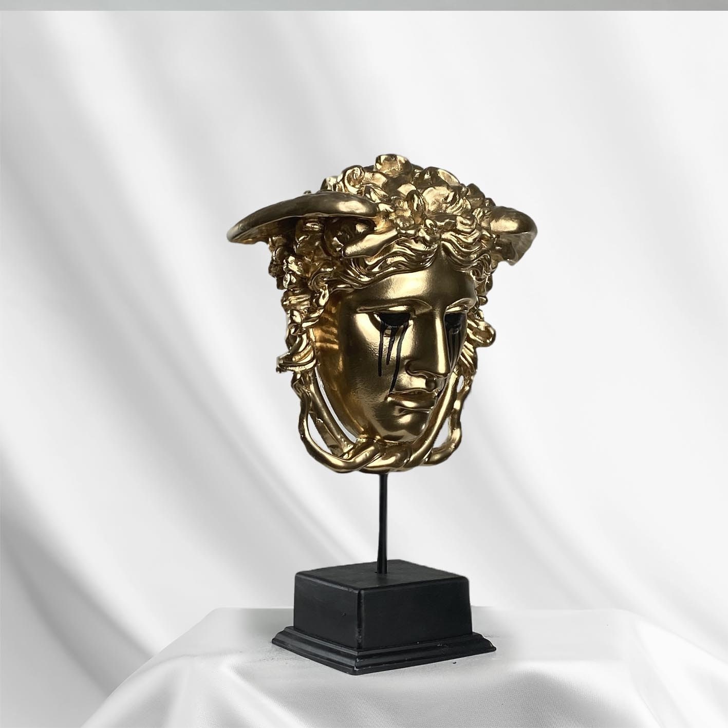 Medusa 'black Tears' Pop Art Sculpture, Modern Home Decor, Medusa Head ...