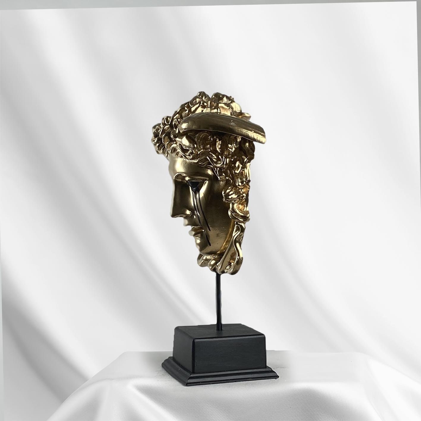 Medusa 'black Tears' Pop Art Sculpture, Modern Home Decor, Medusa Head ...