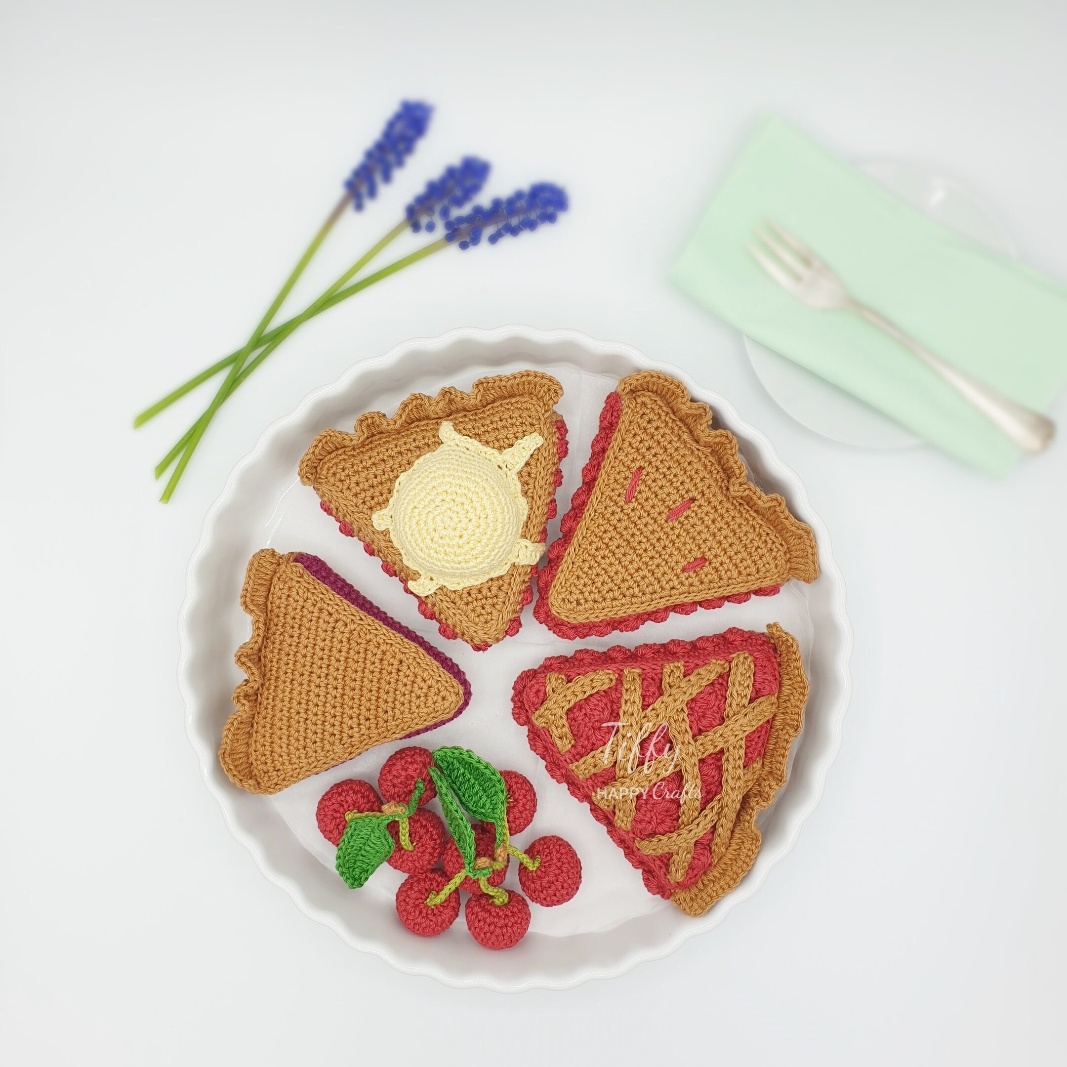 Set-cherry Pie 4 Types | Cherry Pie With Vanilla Ice Cream Crochet ...