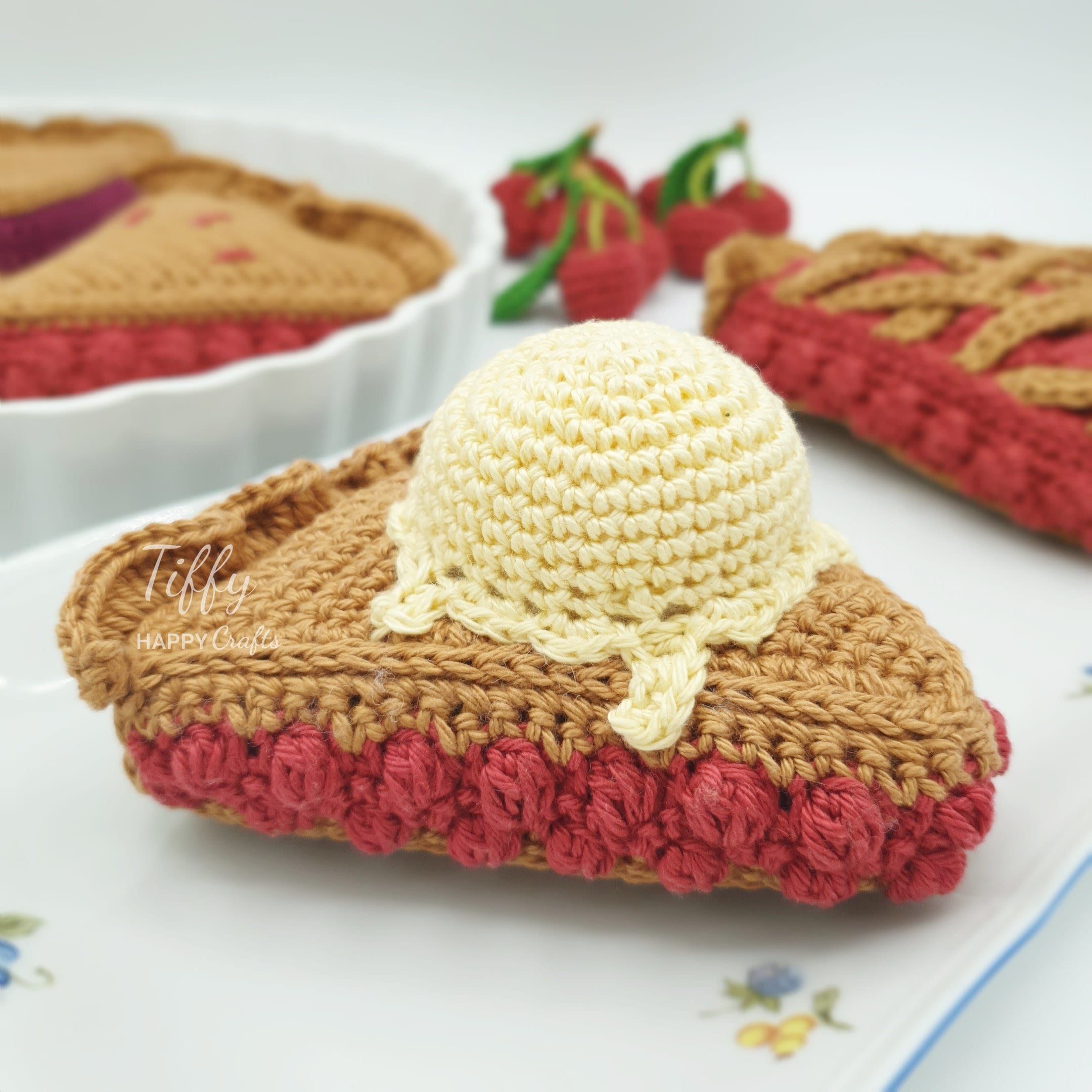 Set-cherry Pie 4 Types | Cherry Pie With Vanilla Ice Cream Crochet ...