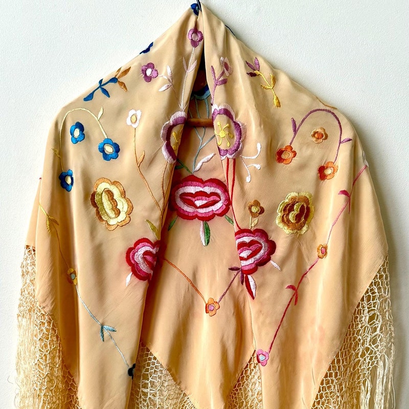 Spanish Shawl - Etsy