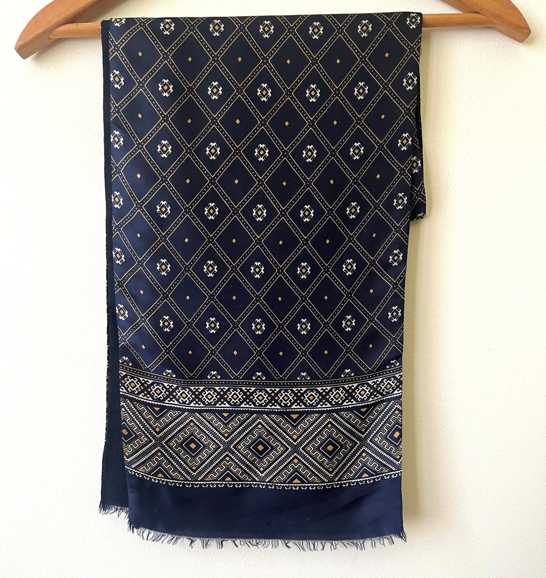 Opera Scarf for the Museum of Fine Arts Boston - Etsy