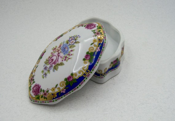 Beautiful antique Limoges porcelain jewelry box. fren… - Gem