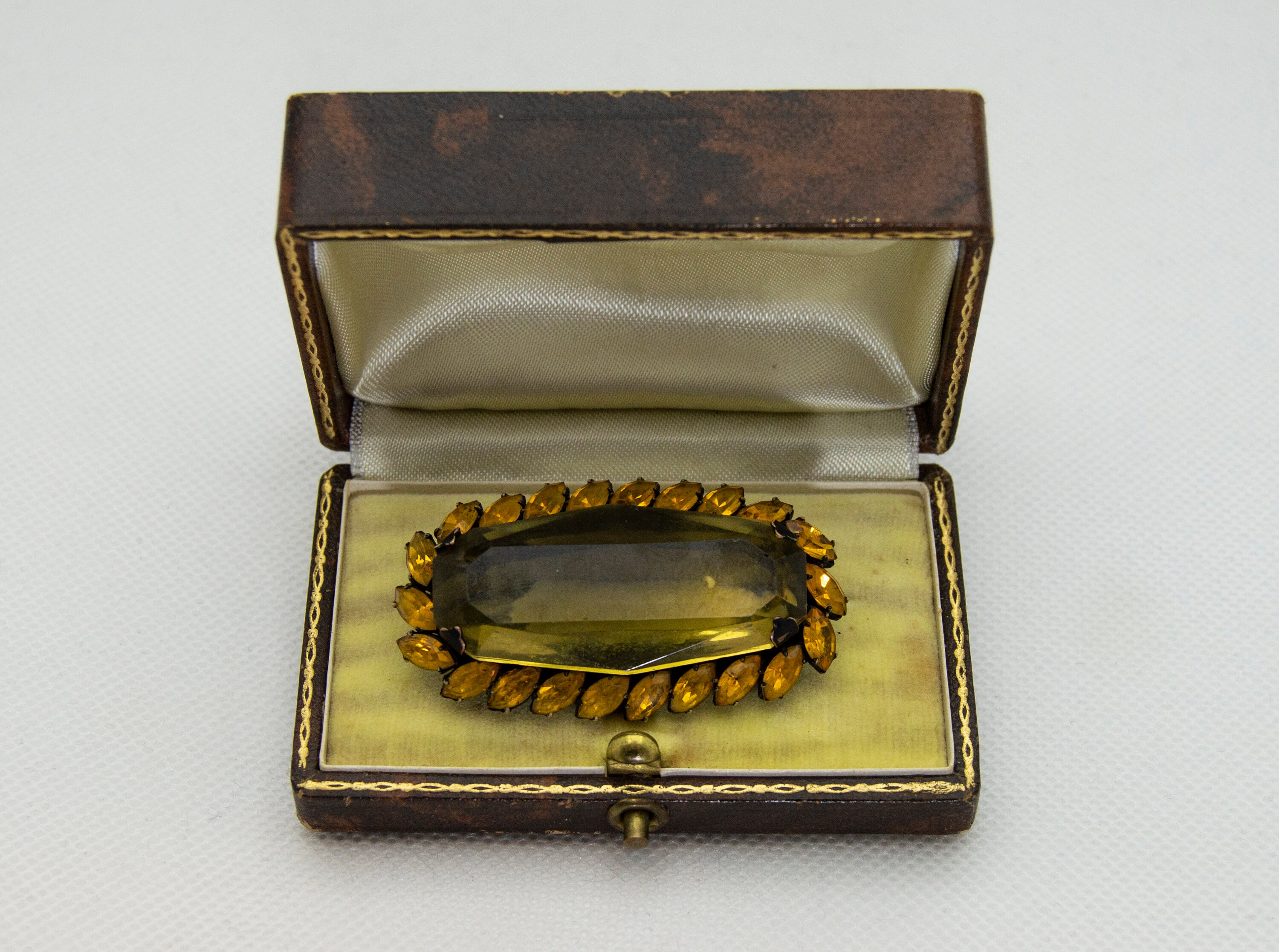 Vintage Brooch and Tie Pin. Two Boxes With Brooch and a Pin. - Etsy