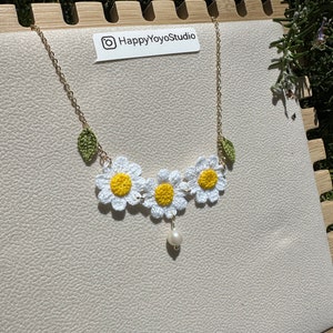 Daisy Necklace/handmade Micro Crochet Necklace/gift for Her - Etsy