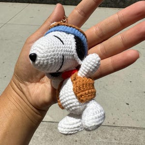 Pilot Snoopy Keychain/ Crochet Keychain/cute Amigurumi Keychain ...