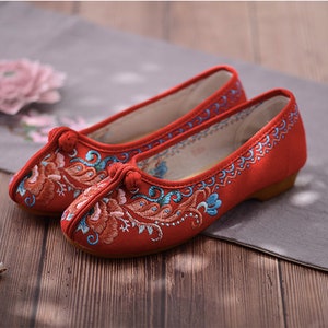 Chinese Embroidered Shoes/ Embroidery Chinese Shoes/ Chinese Fabric ...