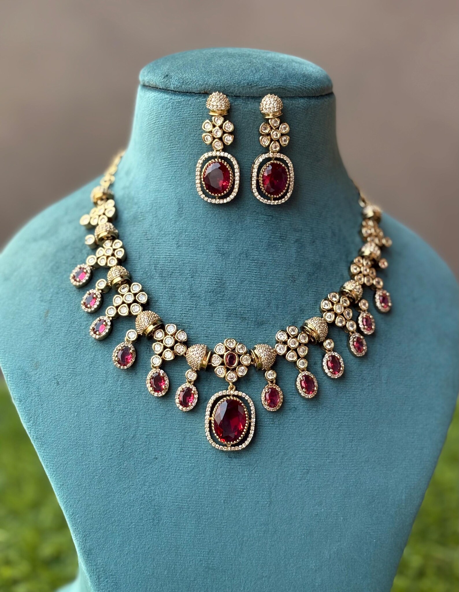 RIMAYA Sabyasachi Inspired Red Colour Kundan and Zircon Sleek Necklace ...