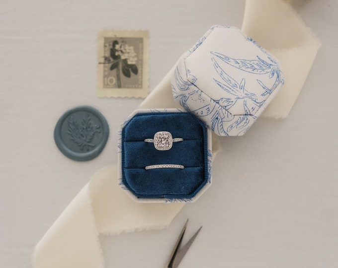 Blue Toile Linen Ring Box, Navy Velvet and White Linen, Double Slot ...