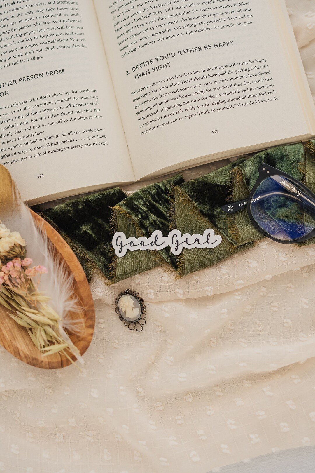 Good Girl Smutty Sticker, Bookish Vinyl Stickers for Kindle, Water ...