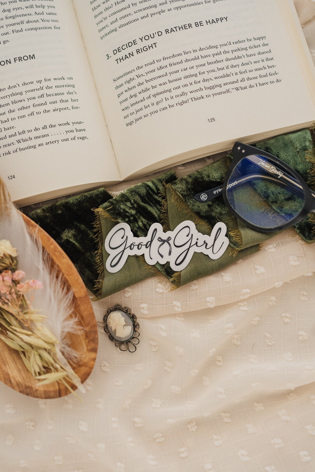 Good Girl Kindle Sticker, Goth Coquette Aesthetic, Smutty Romance ...