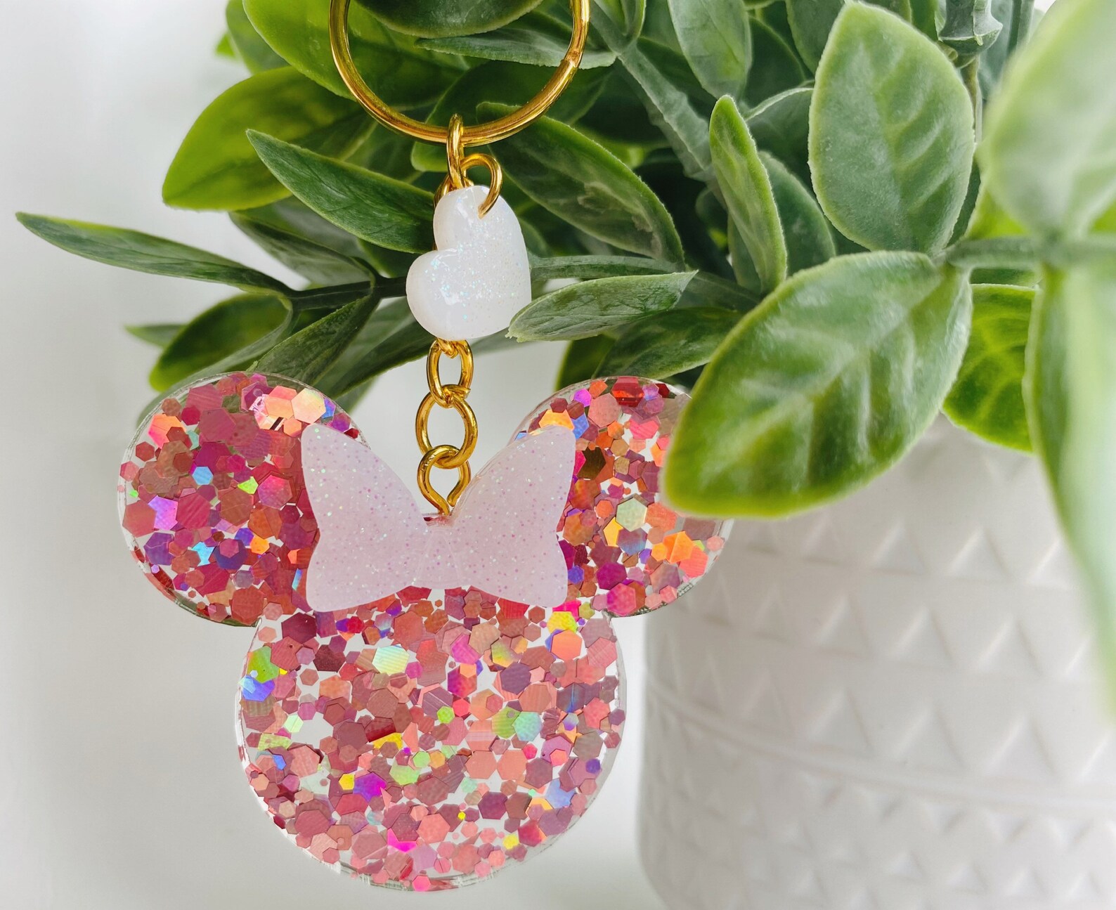 Minnie Mouse inspired keychain | Etsy